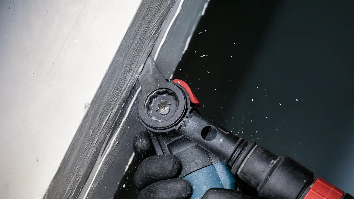 PRO MAII 32 SLC Caulk Knife - Bosch Professional