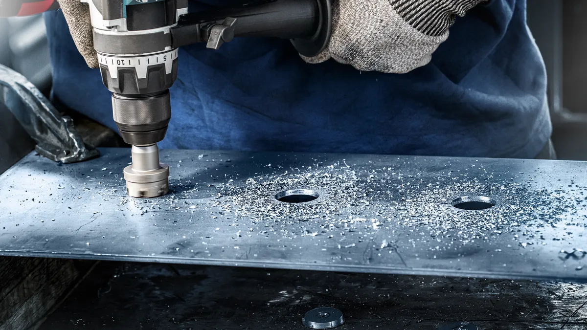 Anahtarlı EXPERT Sheet Metal Delik Açma Testeresi - Bosch Professional